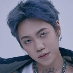 BLOO Age, Height, Weight, Birthday - AgeCalculator.Me