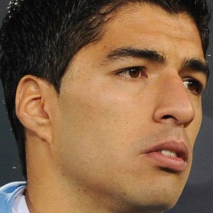 Luis Suarez Age, Height, Weight, Birthday - AgeCalculator.Me